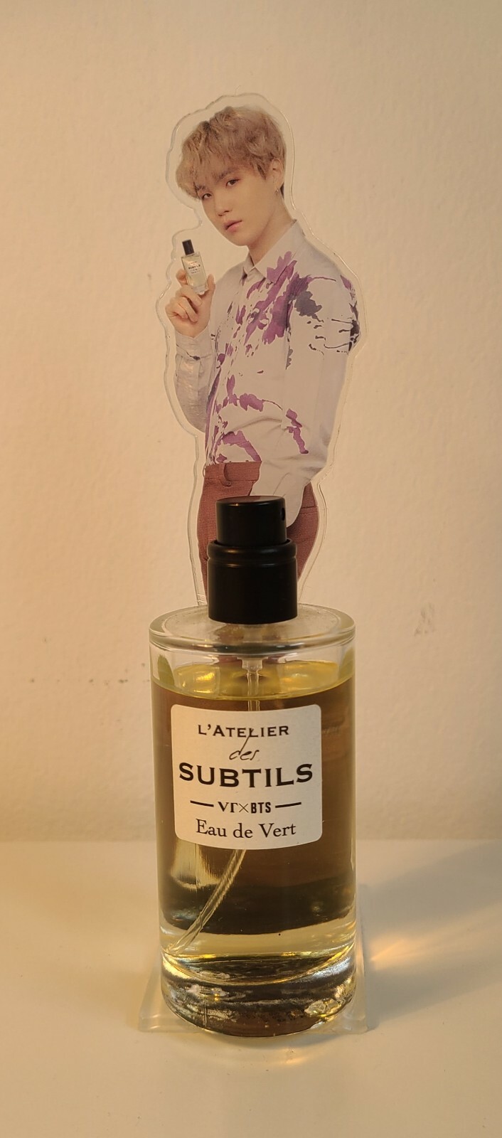 BTS (SUGA) Vert Perfume with Acrylic Standee