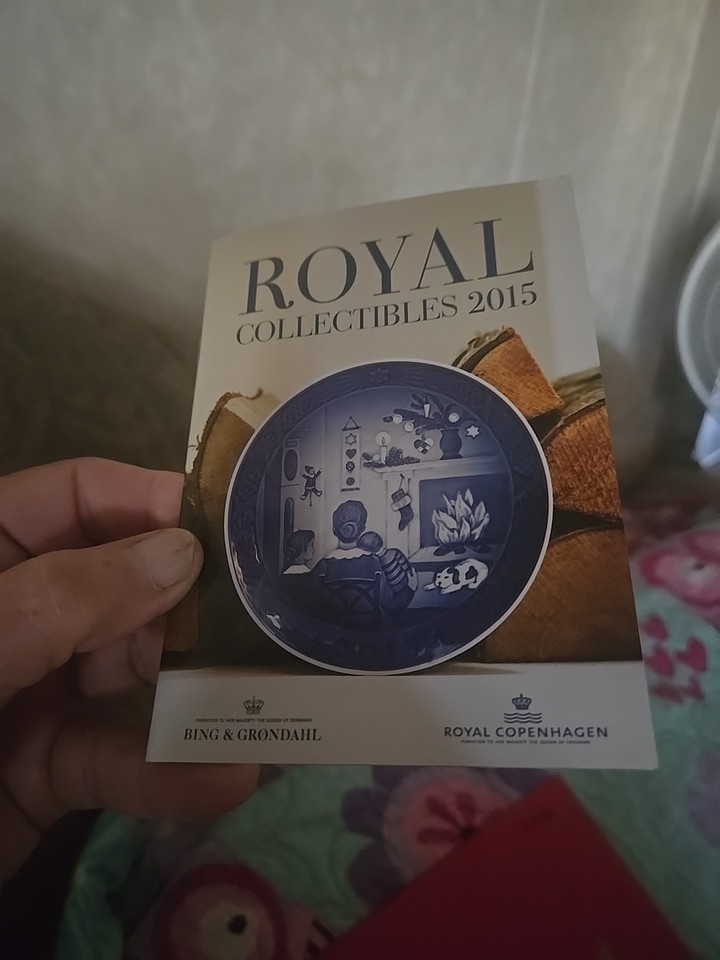 Bing & Grondahl Jule After 2015 Plate Santa’s Presents Blue Porcelain ...