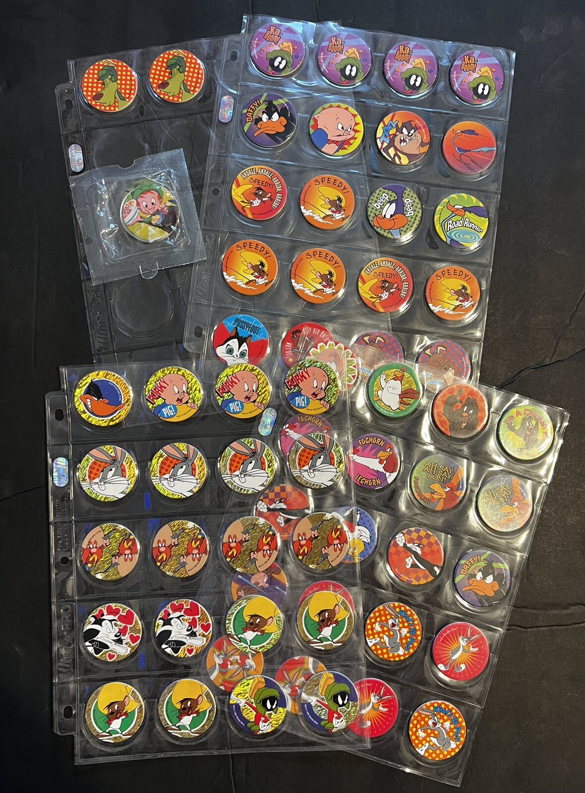 Looney Tune 1995 Pogs 22 Rare Gold Foil 40 Non Foil & 1995 Lucky Charms ...