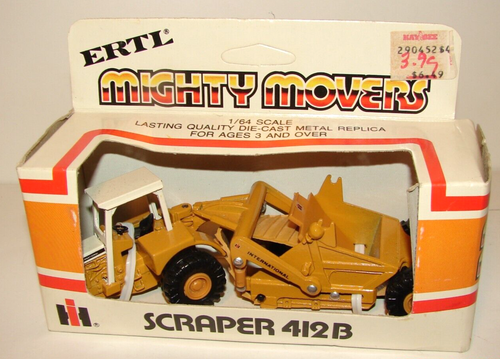 Vintage ERTL MIGHTY MOVERS 1/64 SCALE International IH SCRAPER 412B ...