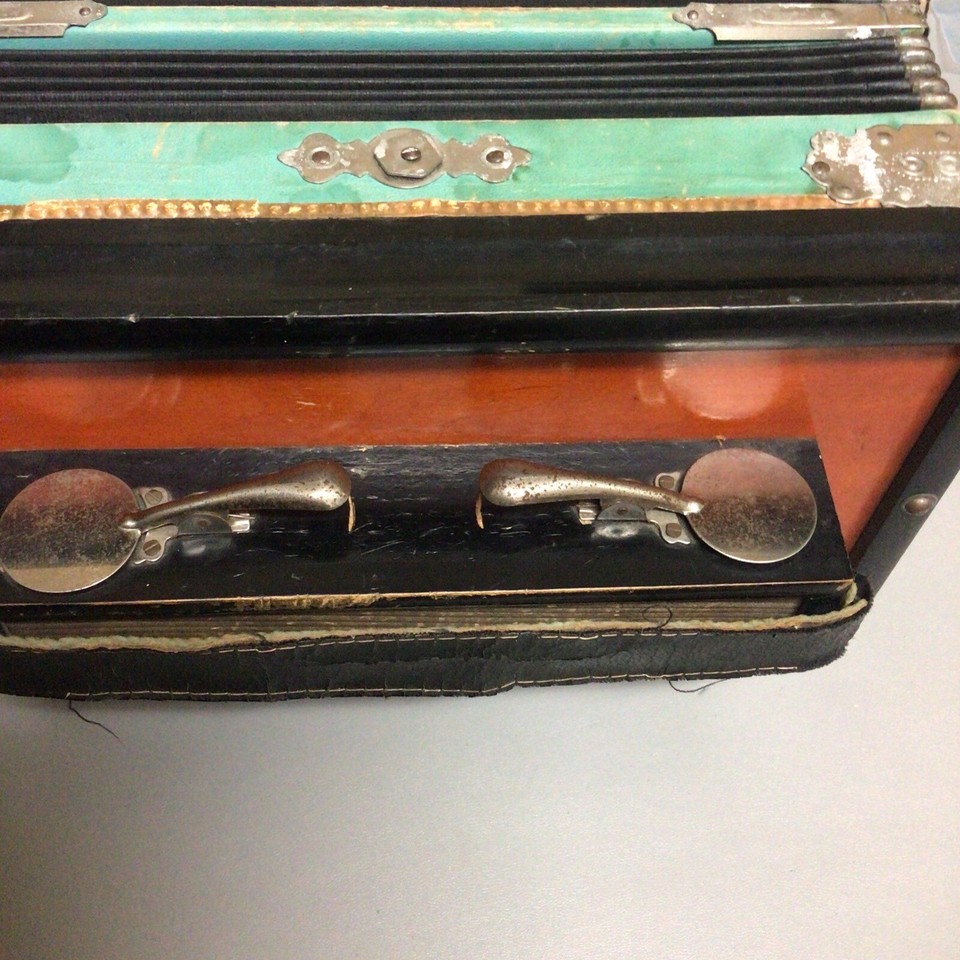 Vintage Squeeze Box 10 Button Wood Accordion Musical Instrument Germany ...