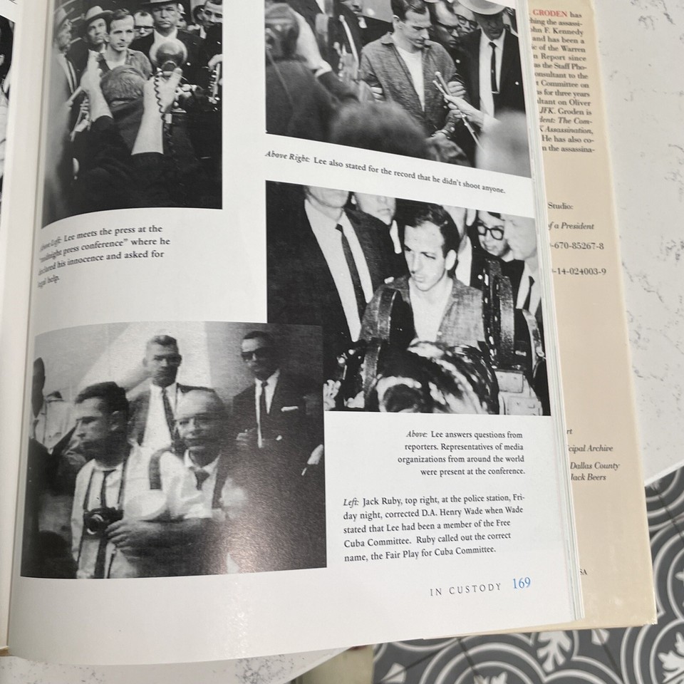 Search for Lee Harvey Oswald by Robert Groden HCDJ First Edition 1995 ...