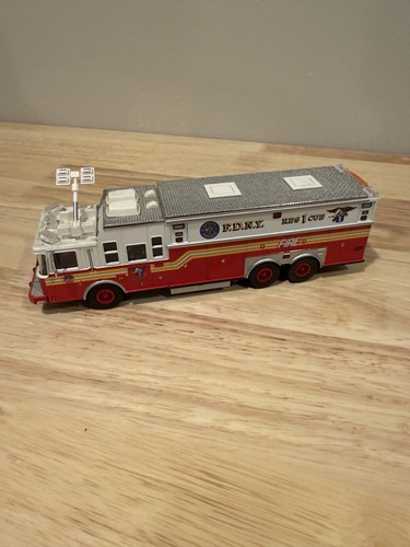 Code 3 FDNY Saulsbury Heavy Rescue 1 (12703) | eBay
