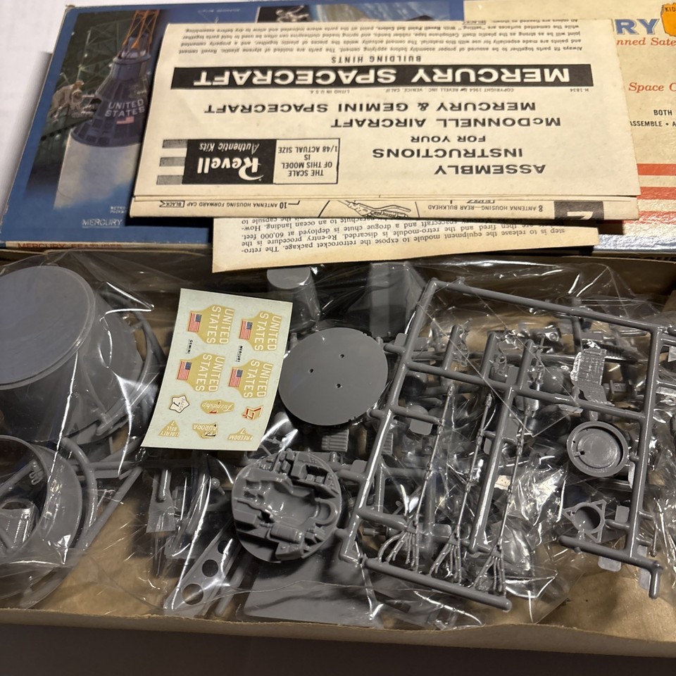 Vintage revell 1/48 Scale MERCURY & GEMINI SPACE CAPSULES. Complete | eBay