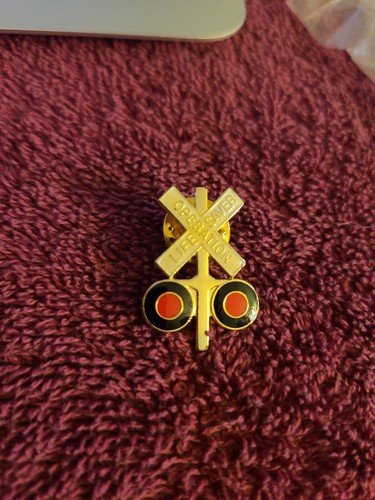 OPERATION LIFESAVER Xing GRADE CROSSING SAFETY Railroad Tie Tac Lapel ...