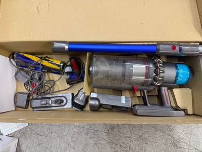 Dyson Gen5Outsize Cordless Stick Vacuum Cleaner- SV24-Blue USED missing ...