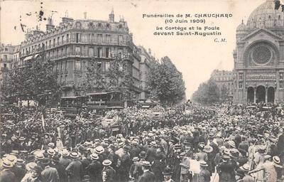 CPA 75 PARIS FUNERAILLES DE M.CHAUCHARD LE CORTEGE ET LA FOULE DEVANT ...