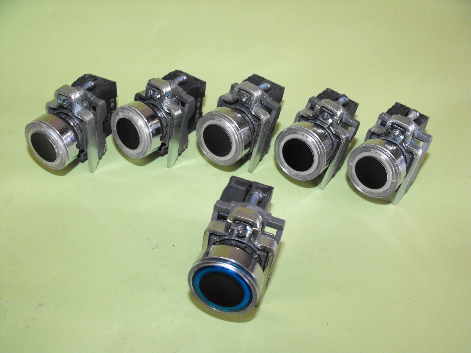 Schneider Electric Telemecanique ZB4BA18+ZBE-101+ZBV-B324.24V.(LOT6PCS ...