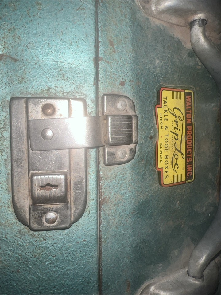 Vintage Walton Products Grip Loc Tackle Box / Tool Box With Some ...
