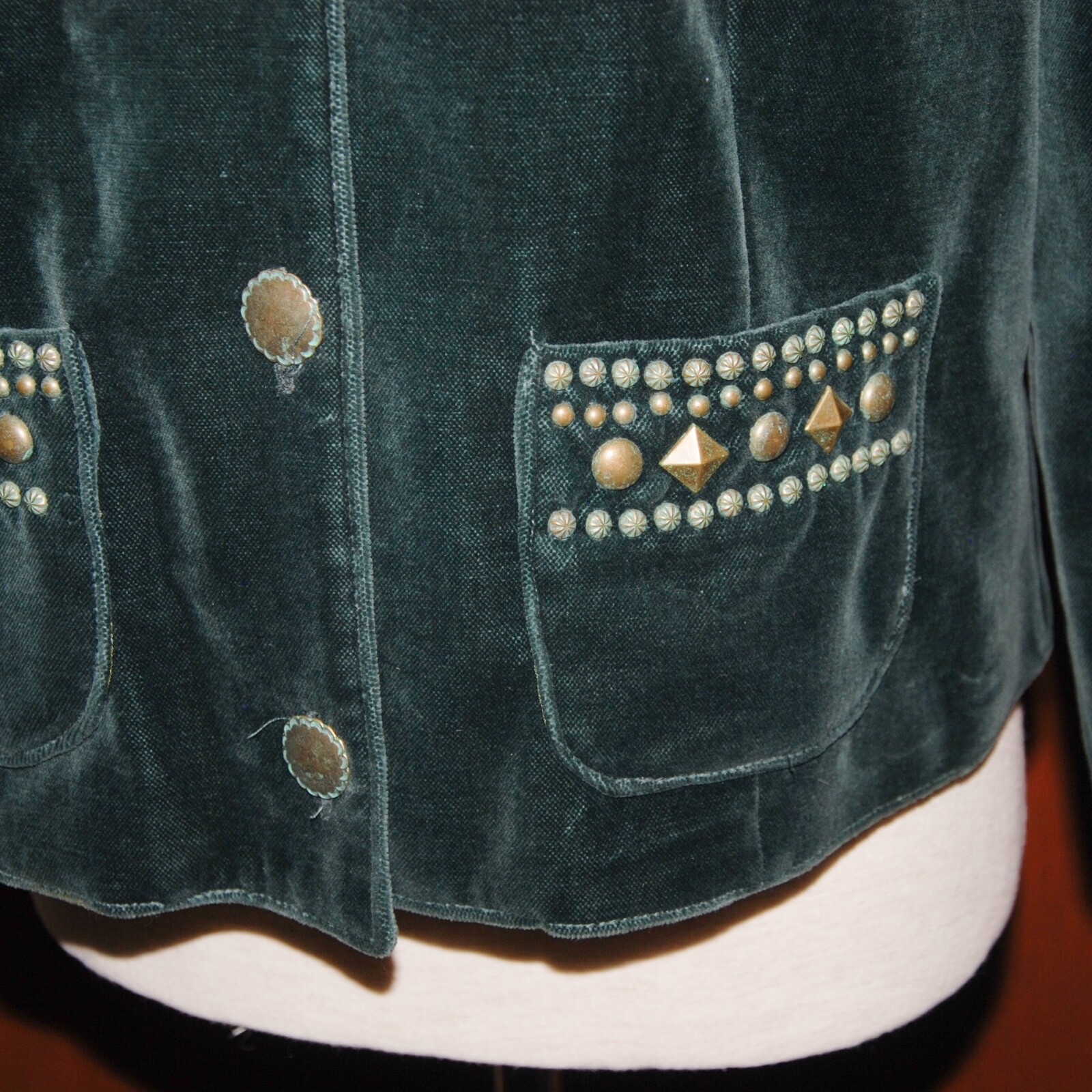 Double D Ranch Wear Women's XS Green Velvet Studded J… - Gem