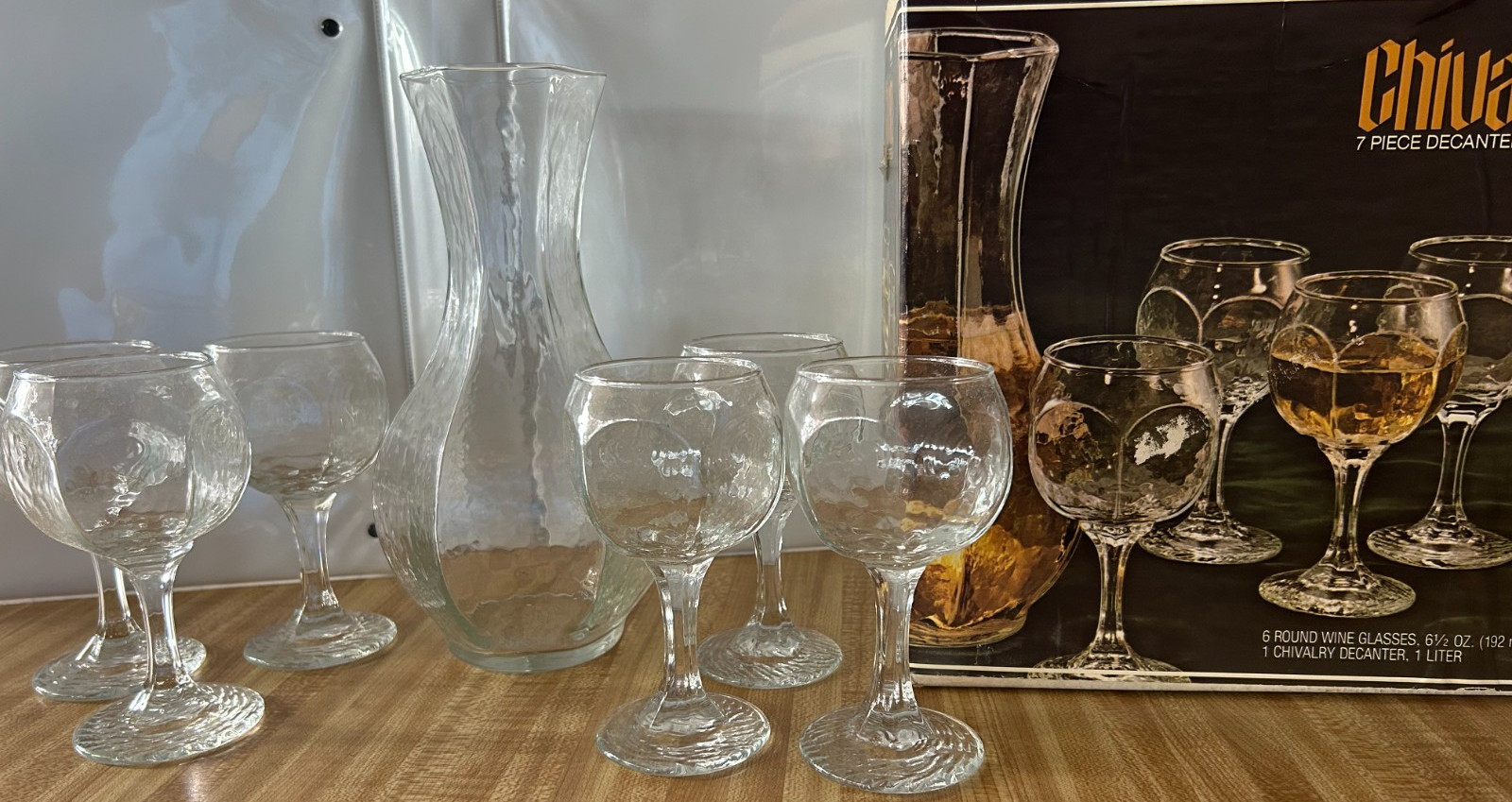 Libbey Chivalry Decanter 1L & Six 6.5oz Wine Glasses Set, Vintage