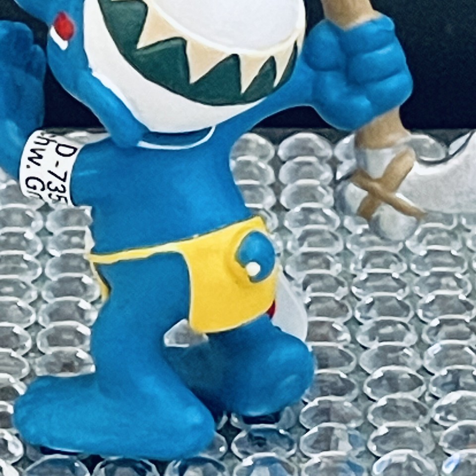 Schleich Peyo Rain Dancer Native American Smurf Figurine NEW With Tag ...