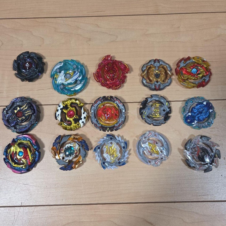 Beyblade Burst Lot - 8 Tops, Launchers & Parts - Powerful Beyblades ...