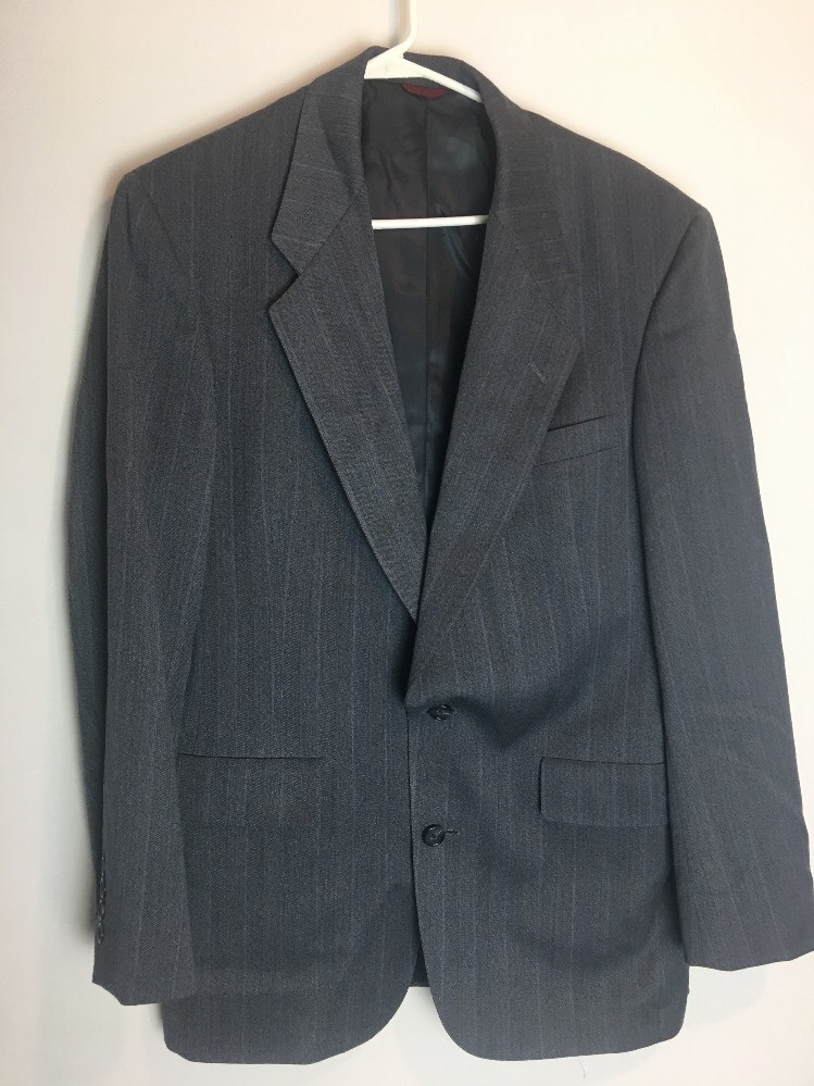Hart Schaffner Marx Suit Mens Pinstripe Grey Two Piece Pure Virgin Wool ...