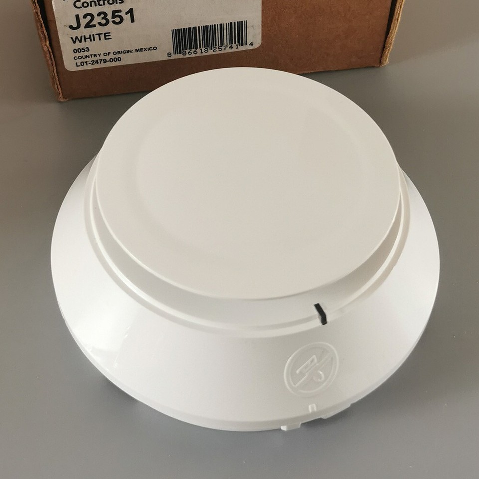 NEW JOHNSON CONTROLS J2351 SMOKE DETECTOR FIRE ALARM J2351 FAST ...