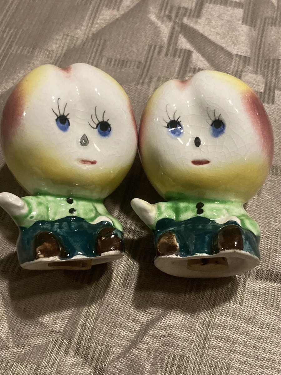 Sad Animated Pepper Shaker