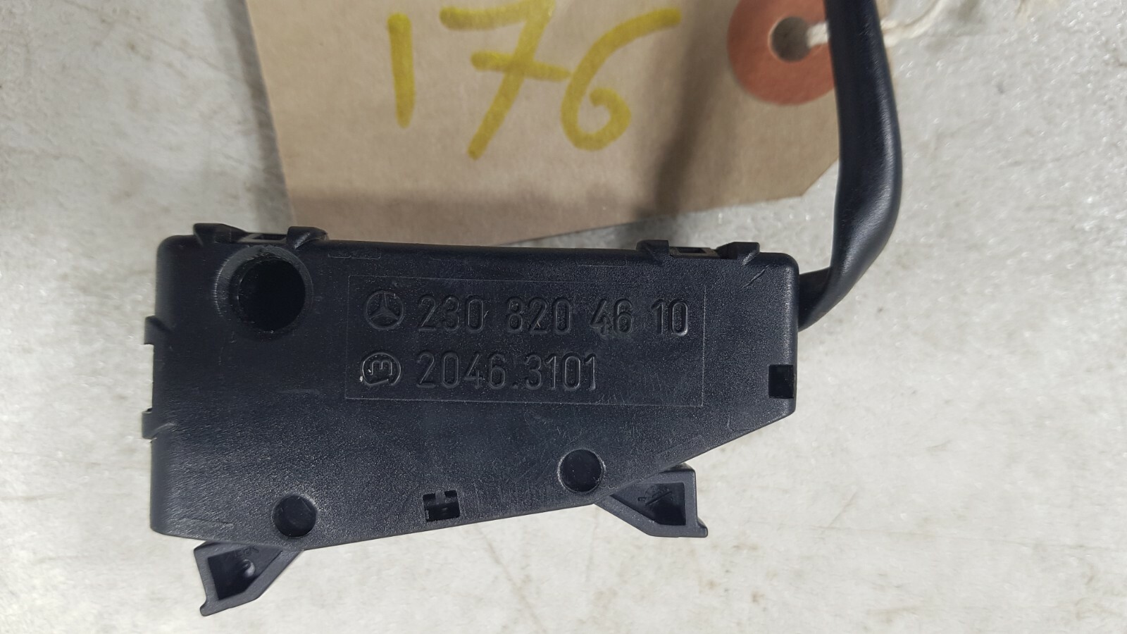 MERCEDES SL Switch Hood R230 Control Vario Roof Right Sl500 A2308204610 ...