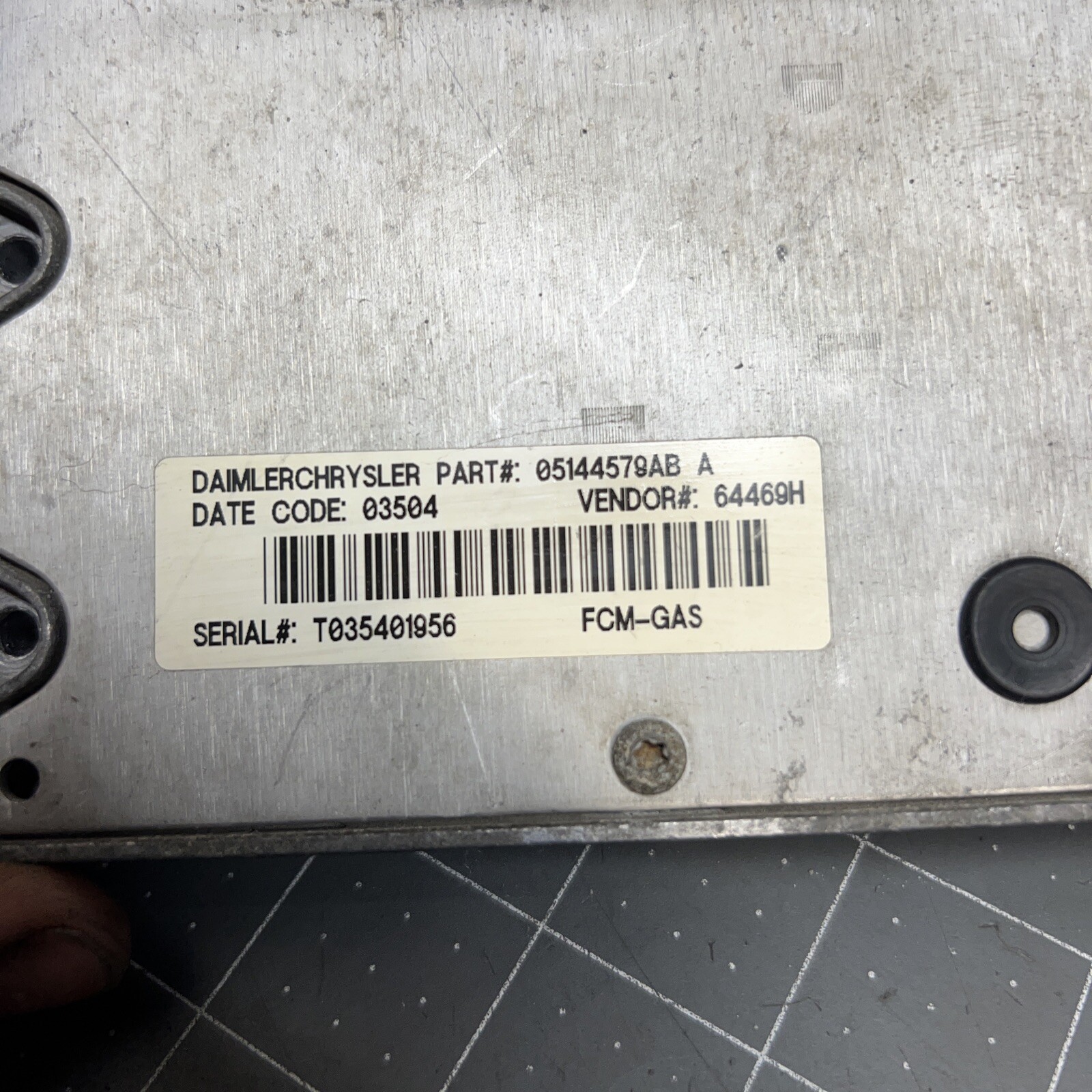 2005 2007 Dodge Caravan Under Hood Multifunction Module Unit 05144579AB ...