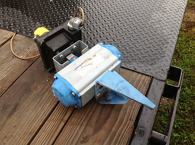 Jamesbury VPVL250 SR6 B Valve Actuator, 2007 Westlock Control Monitor ...