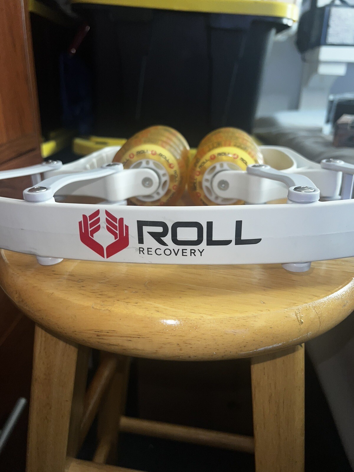 Roll Recovery R8 Deep Tissue Massage Roller Muscle Pain Relief 8 Wheel ...