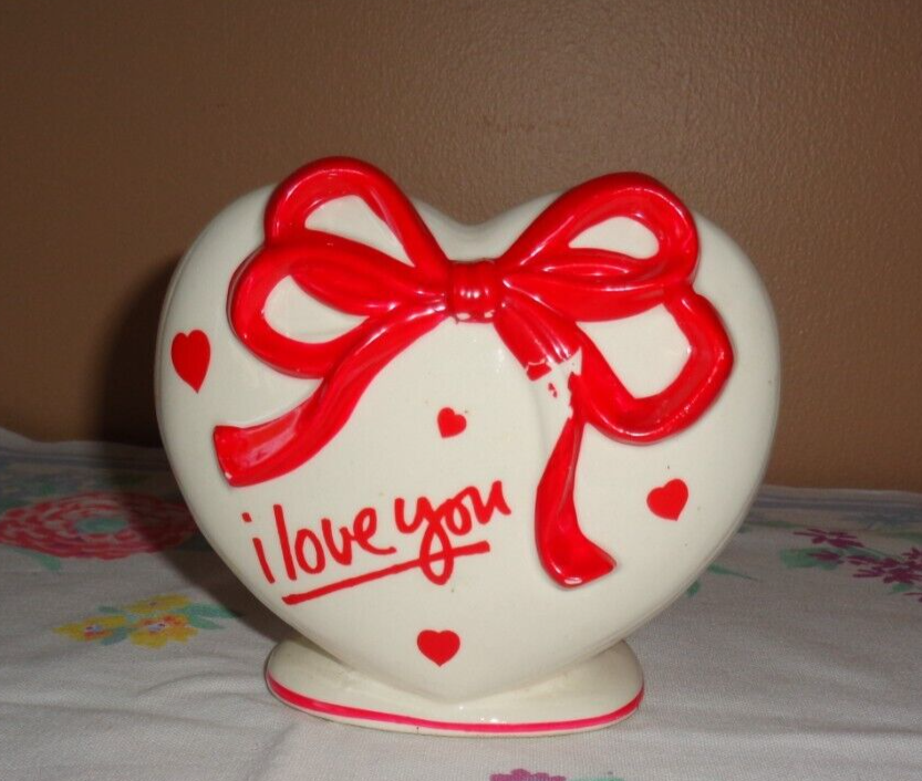 VINTAGE LEFTON VALENTINE VASE I LOVE YOU HEART SHAPE RED BOW FOIL LABEL ...