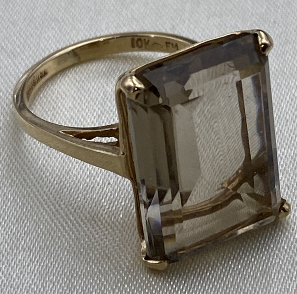 Vintage 1960’s 10ct Gold Large Rectangle Smoky Quartz… - Gem