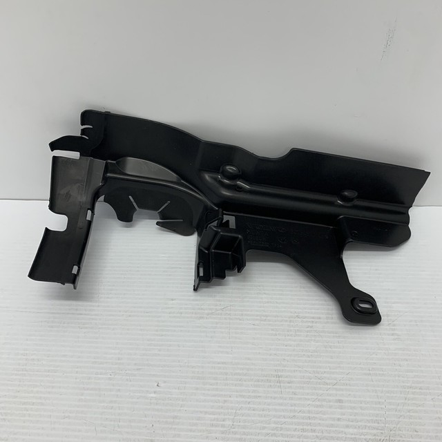 Volvo Xc60 Left Side Air Diverter Guide Sealing 30764572 for sale ...