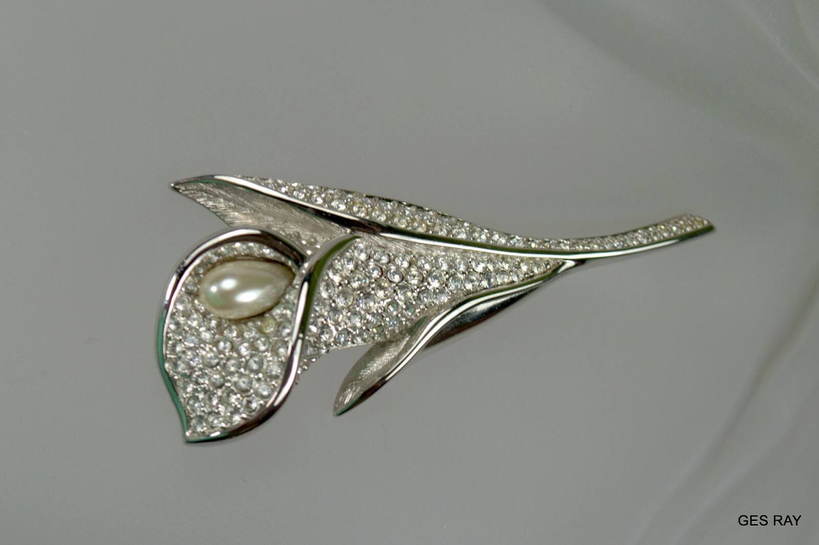 Swarovski Calla Lily Brooch Pin Pave' Crystal Rhodium Brooch Swarovski ...