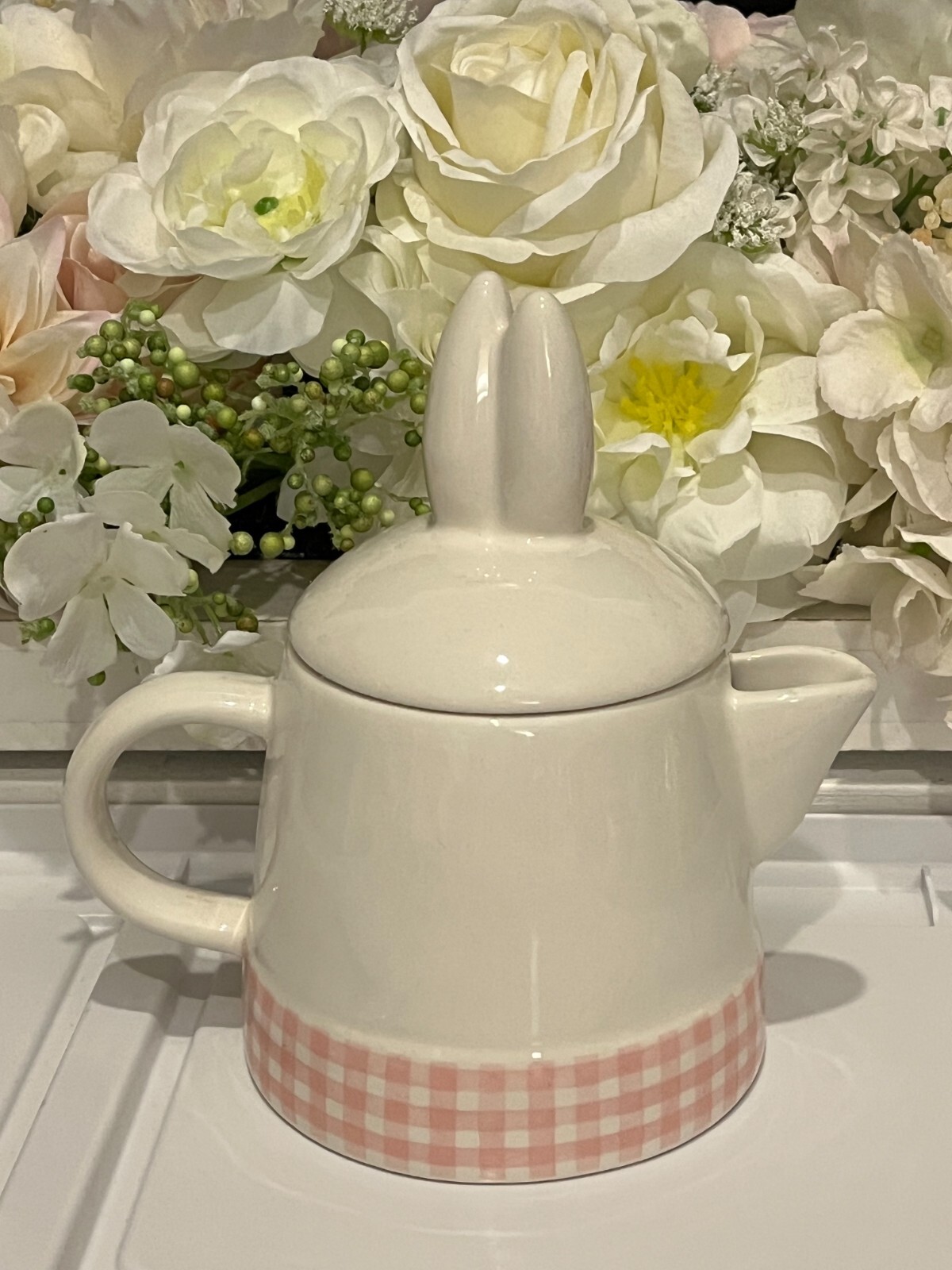 Burton+Burton Ceramic Teapot Easter Bunny porcelain teapot animal ...