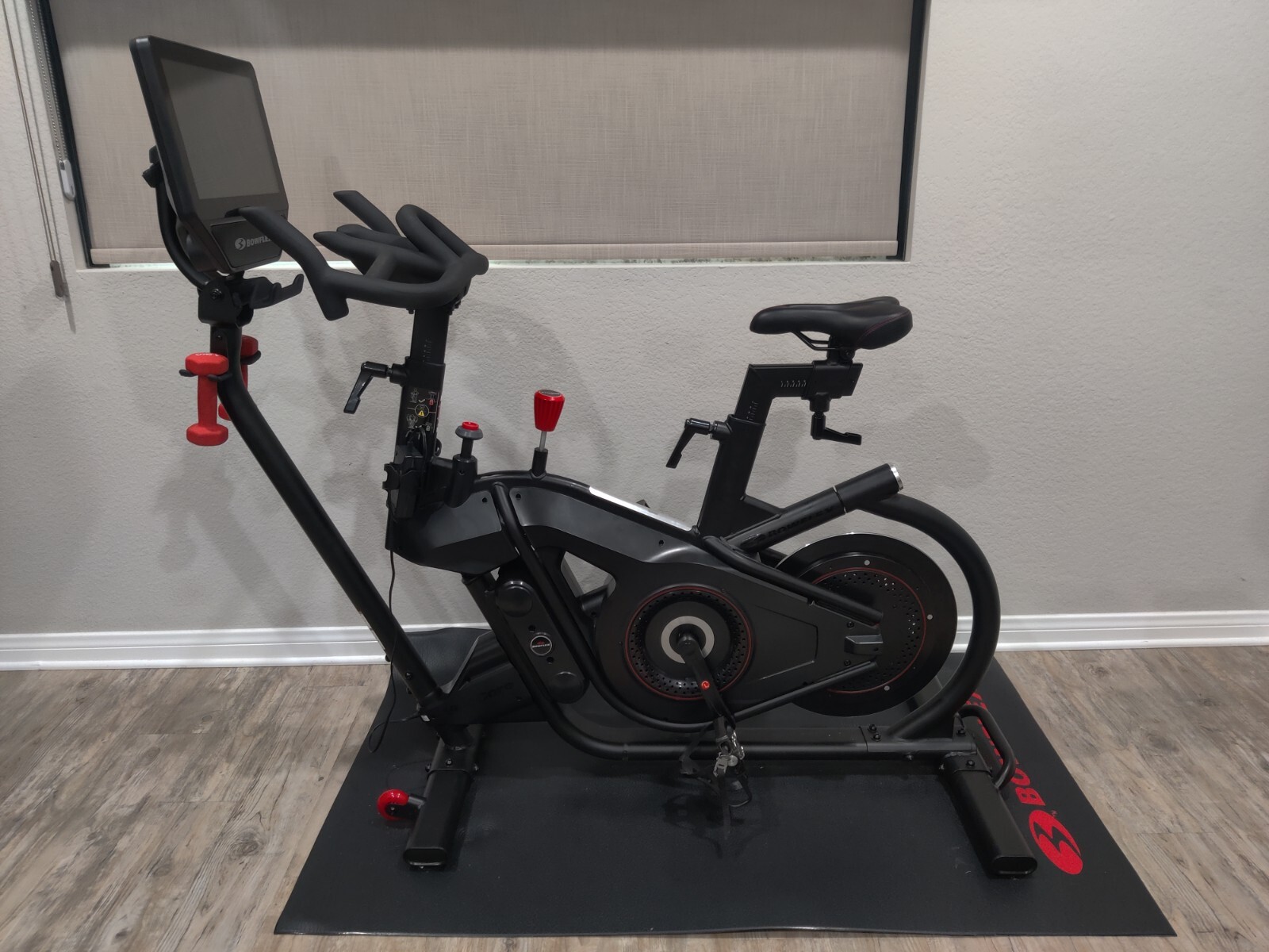 Bowflex VeloCore Bike with 16 Inch screen, Barely used, Exercise bike ...