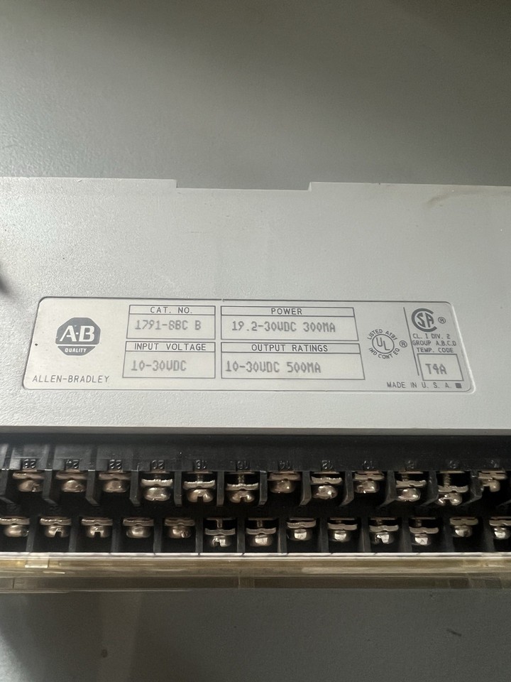 Allen-Bradley 1791-8BC B Digital PLC Input/Output Module 24VDC | eBay