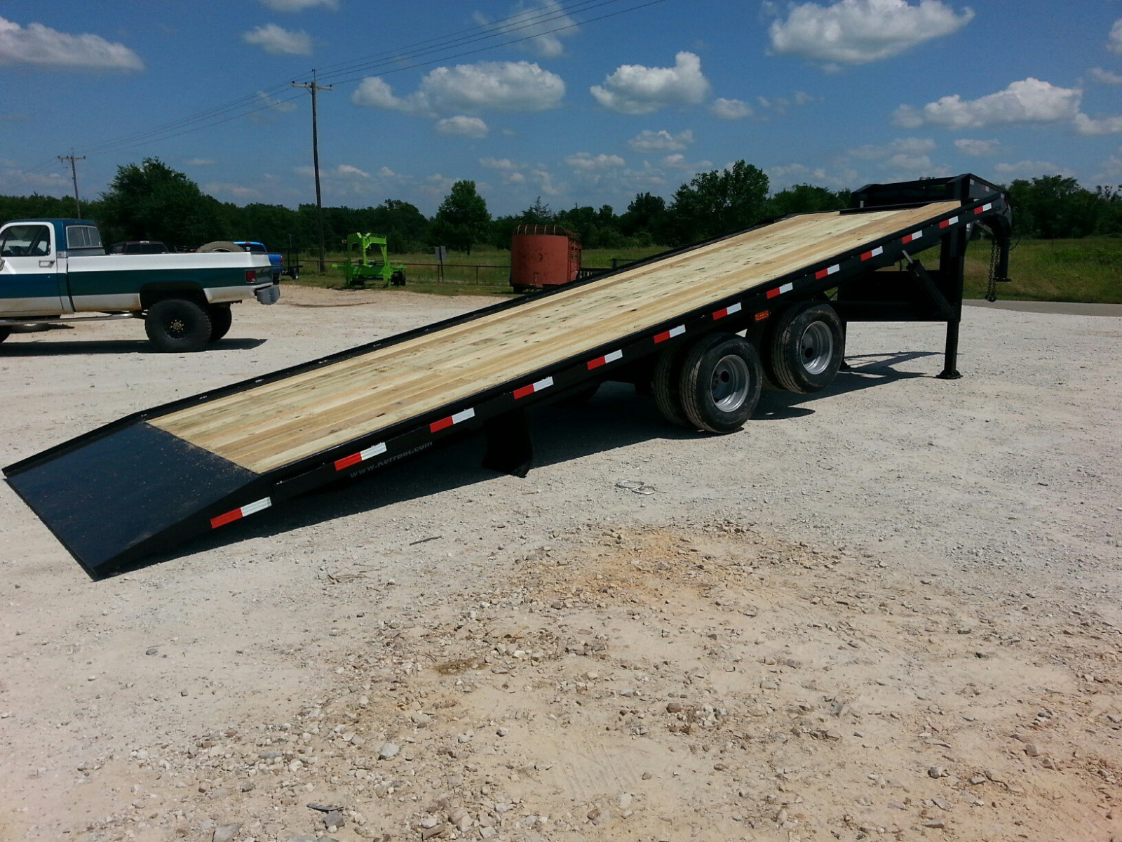 Kerr-Bilt 26' Gooseneck Hydraulic Tilt with Sliding Axle / Container ...
