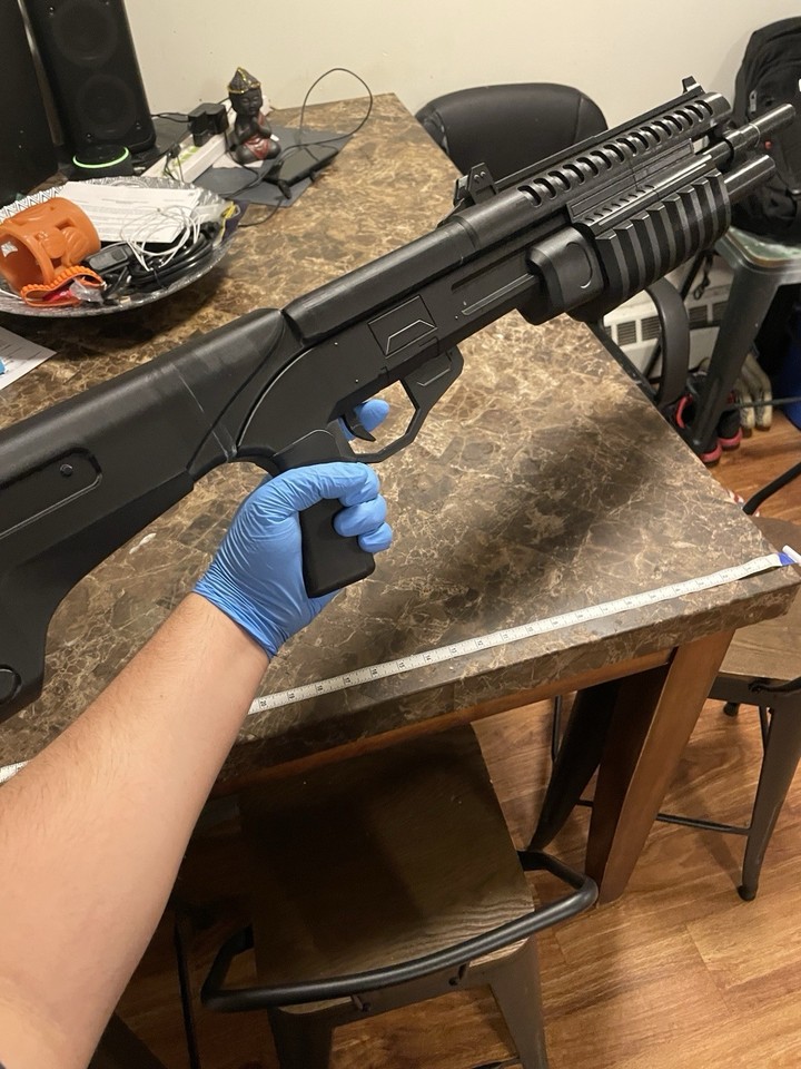 Halo Reach m90 shotgun lifesized plastic toy prop for cosplay or ...