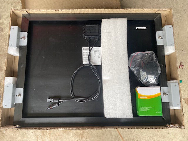 Waaree Ceyone Solar Kit, 50W, Rooftop Box, W/ Mounting Kit & Controller ...
