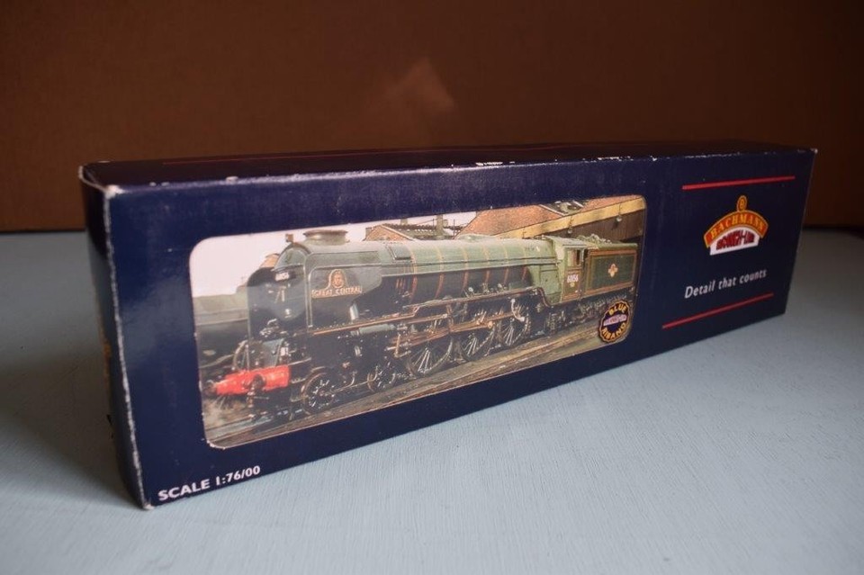 Bachmann 32-555 Class A1 loco 60130 "Kestrel" in OO Gauge, boxed ...