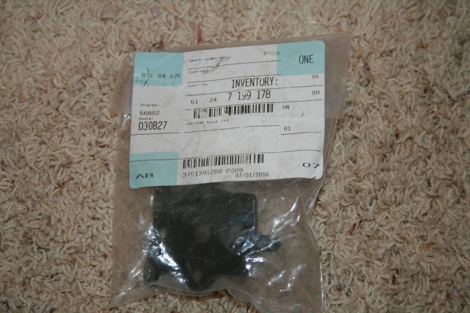 NEW BMW OEM 09-15 750Li Trunk Lid-Lock Striker 51247199178 | eBay