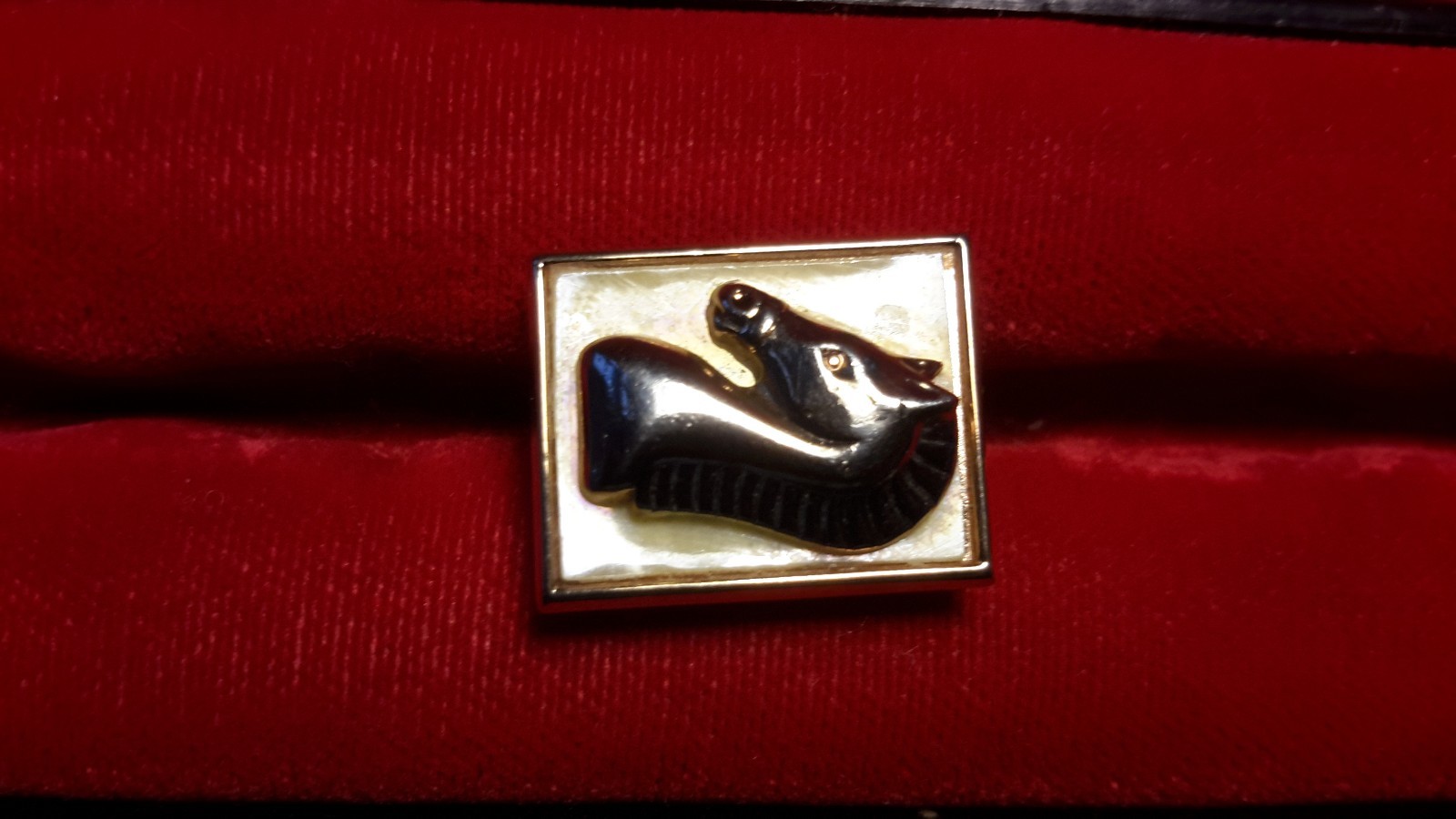 SWANK Vintage KNIGHT HORSE Abalone Cuff Links ESTATE … - Gem