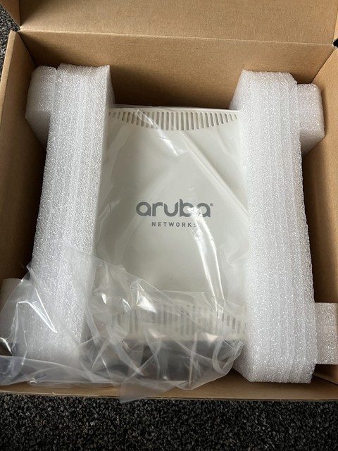 Aruba 7005 Controller Model Arcn0104 & Accessories - Immaculate for ...