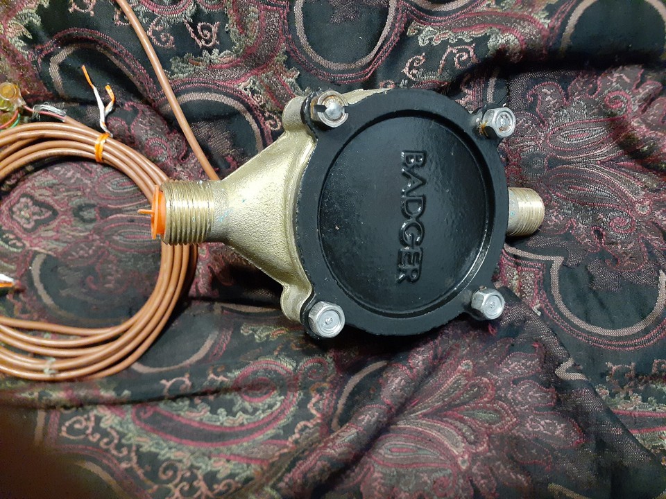 Badger Model 25 Water Meter. NSF-61 Lead Free, HR-E LCD Cu. Ft. W/End ...