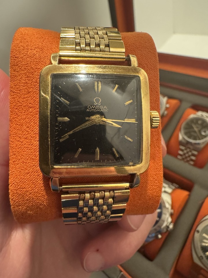 Omega Solid 18k Gold Vintage Watch c.1960 Cal 571 Original Black ...