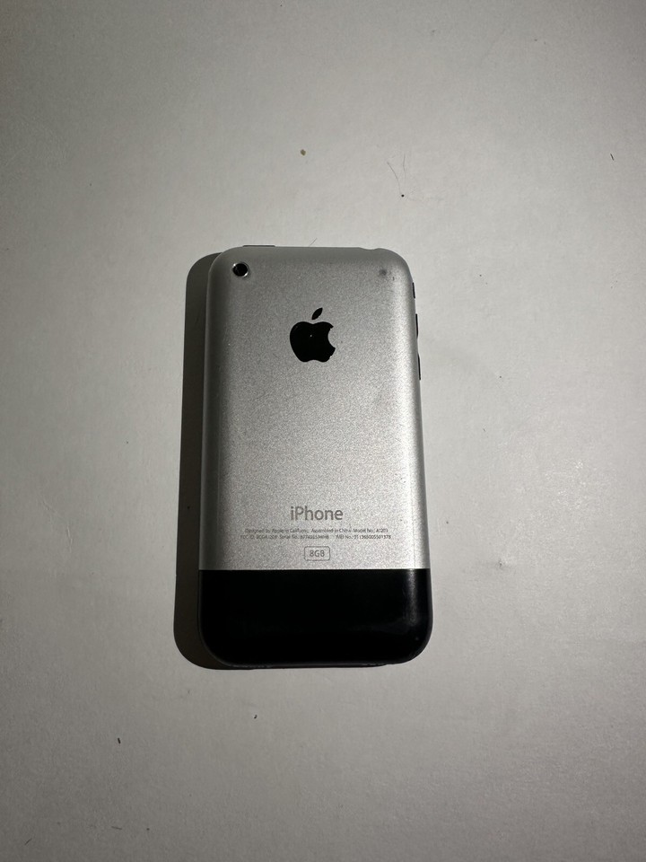Working Apple iPhone 1st gen(iPhone 2G) 8GB Black Unlocked USA Model ...