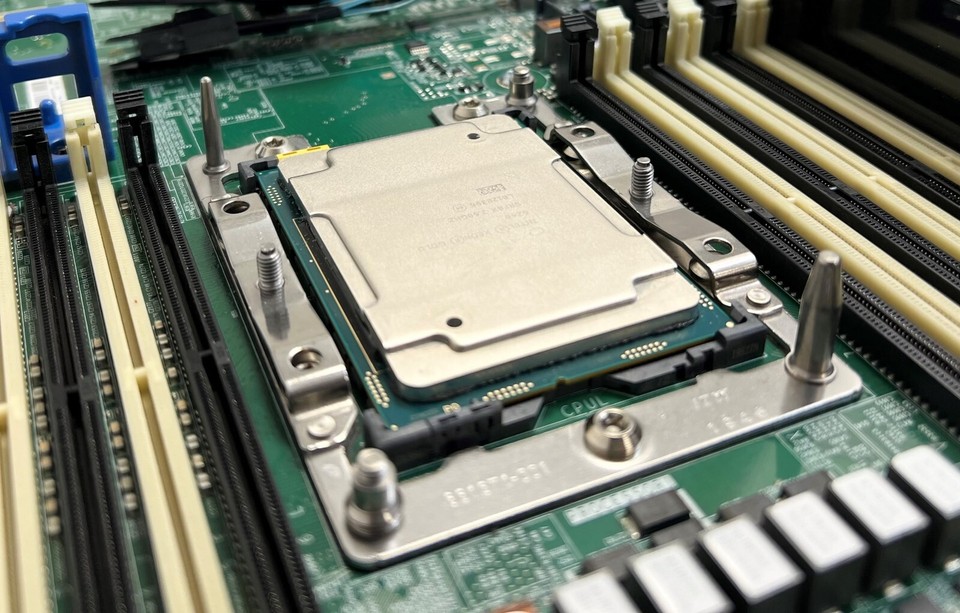 Intel Xeon Silver 4314 SRKXL (2.4GHz/16-core/135W) Processor | eBay