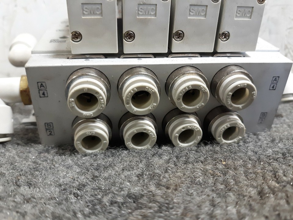 SMC Pneumatic Valve Block w/ (4) VQZ3150K-5L1 Valves 24Vdc K133 | eBay