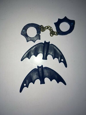 BATMAN 1966 TV SERIES BATMANS BAT CUFFS & BATARANGS MADE FOR 8 INCH ...
