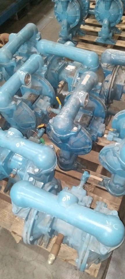 Sandpiper Pump Model EB2-M Double Diaphragm Pump, Air Operated, 2 ...