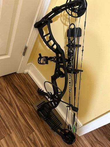 Hoyt Powermax Compound Bow Right Hand 60-70 Poundage RTH | eBay