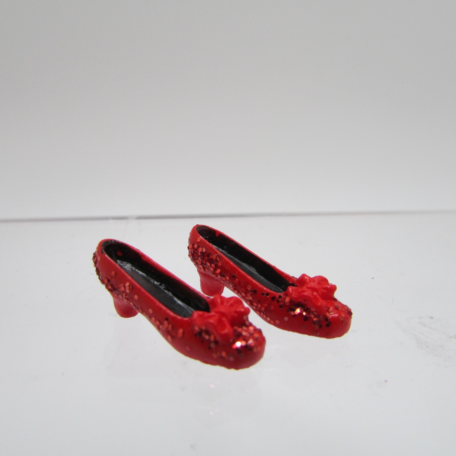 Dollhouse Miniature Replica Ruby Red Slippers / Shoes GS4006 | eBay