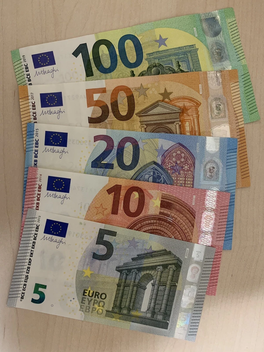 100 Euro Currency Notes