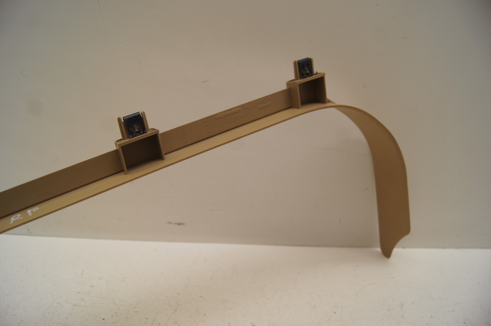 2001 SAAB 9-5 - OEM RIGHT FRONT INTERIOR DOOR STEP TRIM 4706412 OEM | eBay