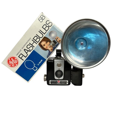 VTG 1950s Kodak Brownie Hawkeye Flash Model Camera Bakelite W/Flash ...